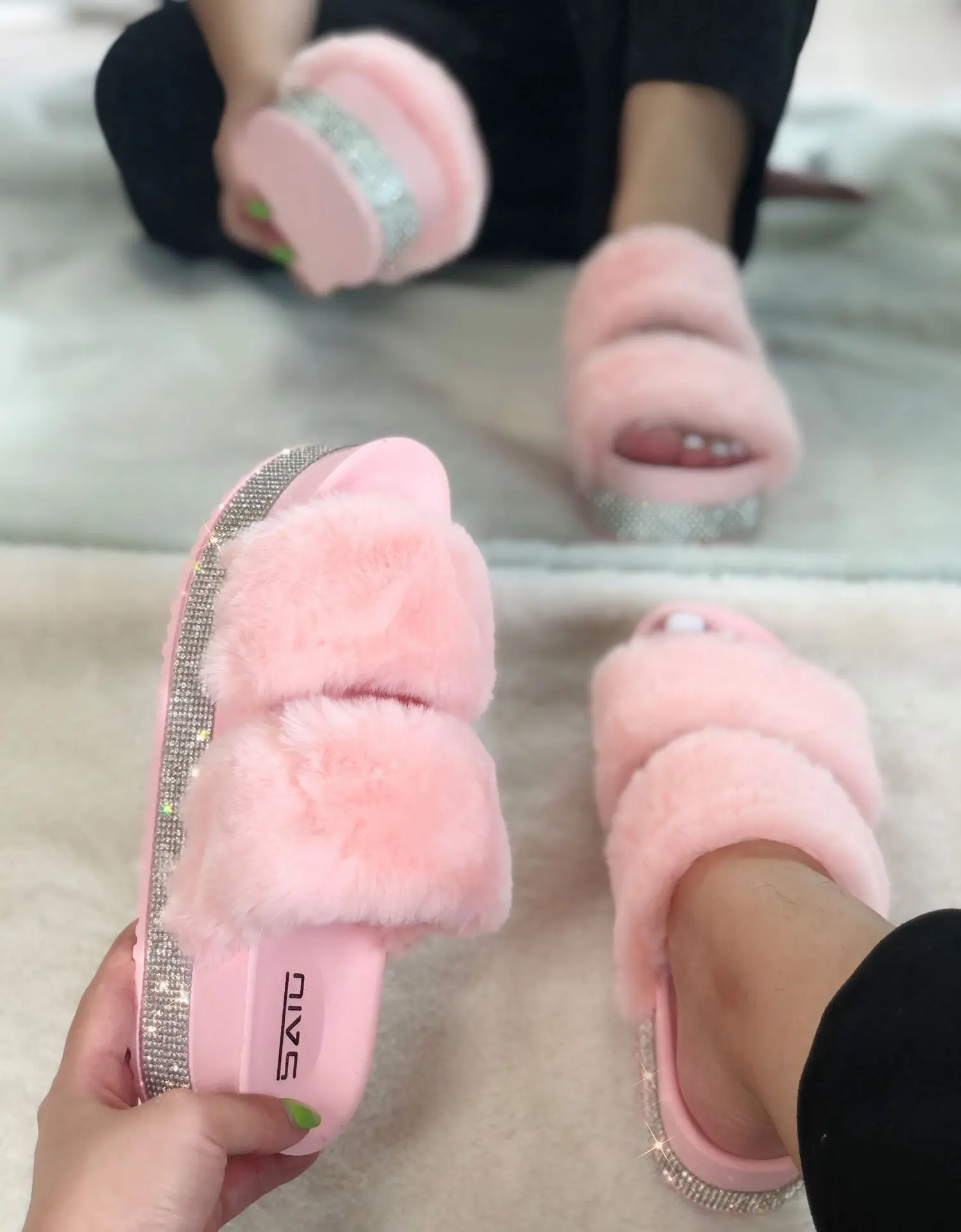 2021 New Arrivals Ladies Candy Color Furry Slippers Shiny Diamonds ...