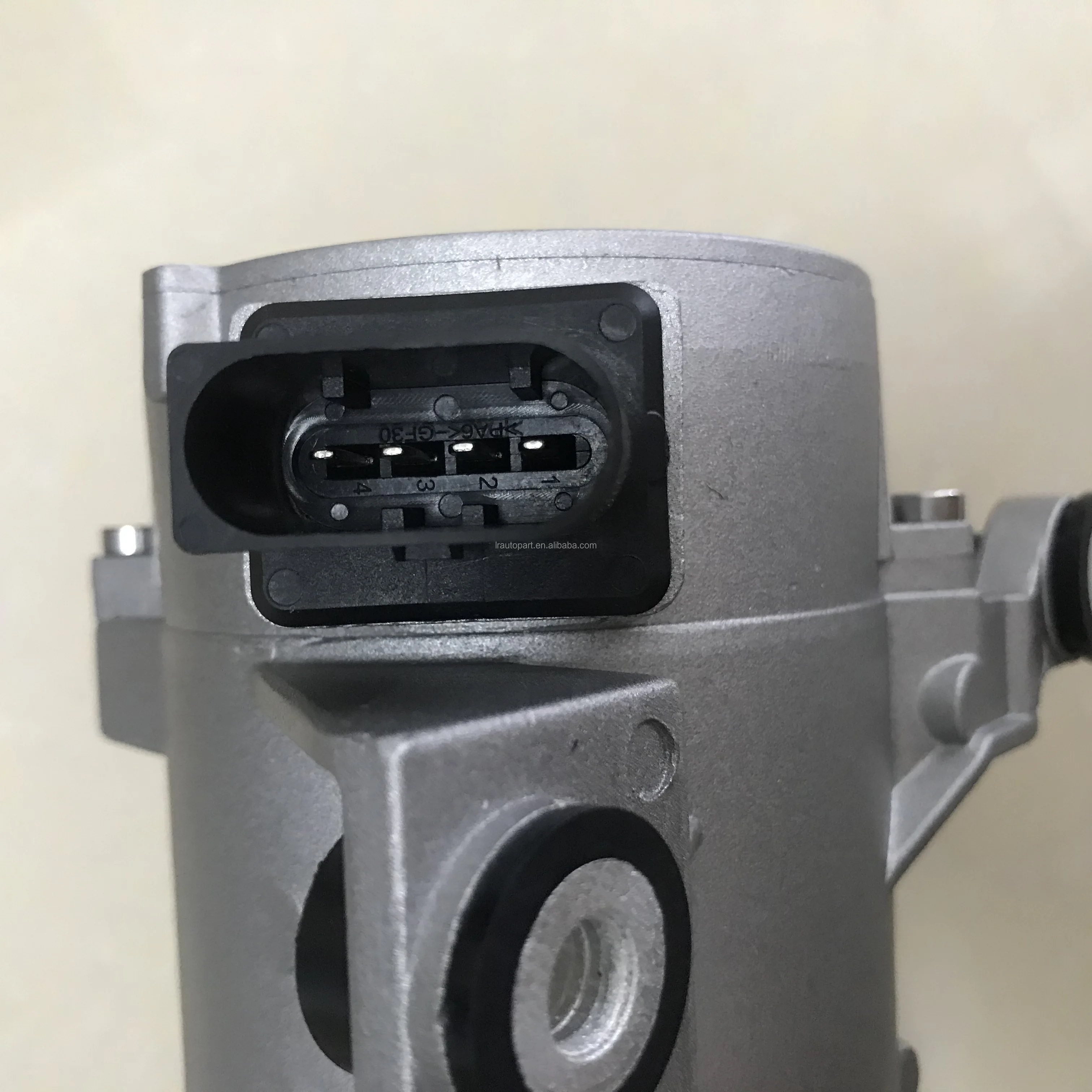 New Electric Engine Water Pump 11517586925 11517546994 7546994 ...