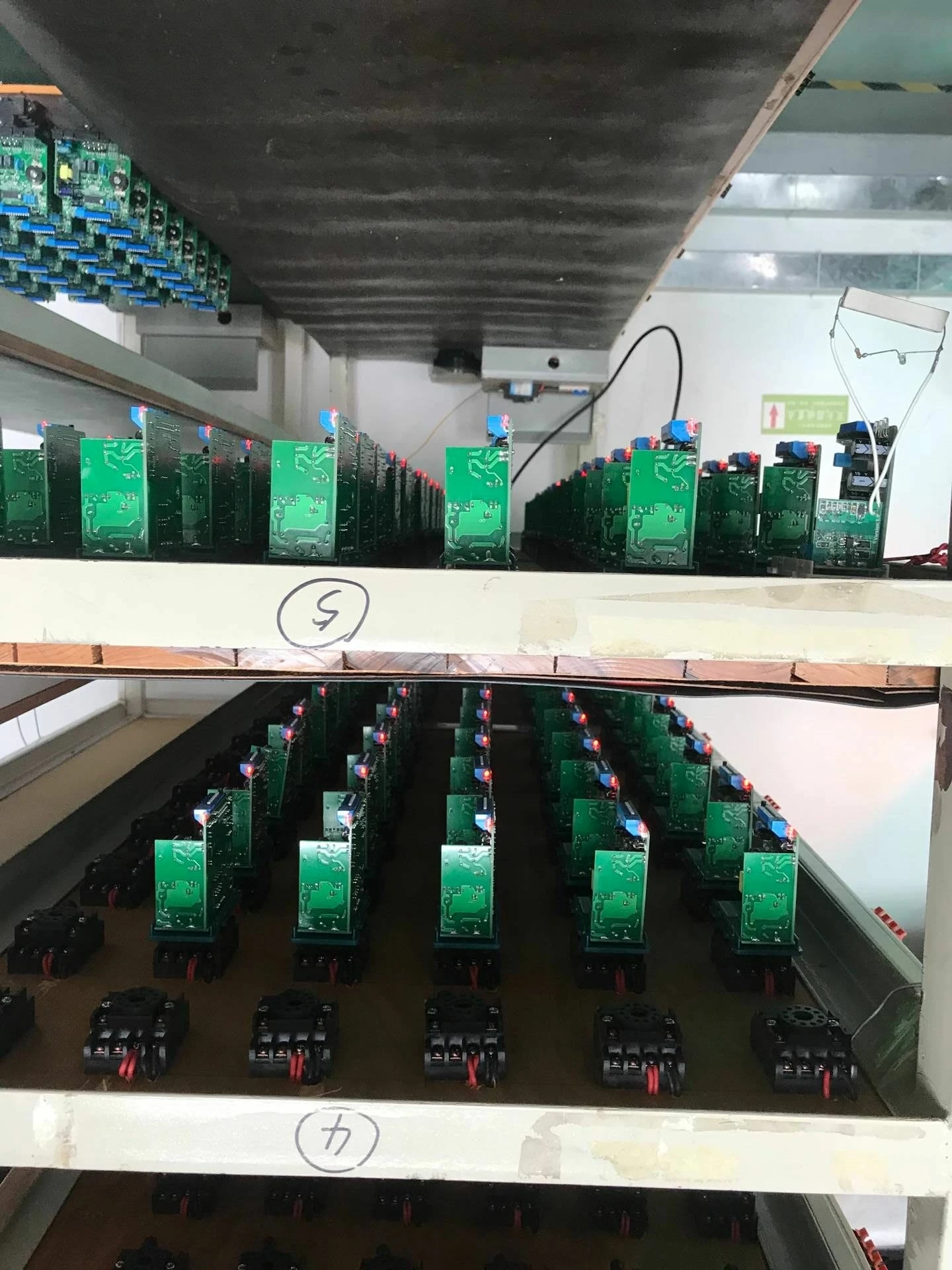 Double Channel Inductive Vehicle Loop Detector for Traffic