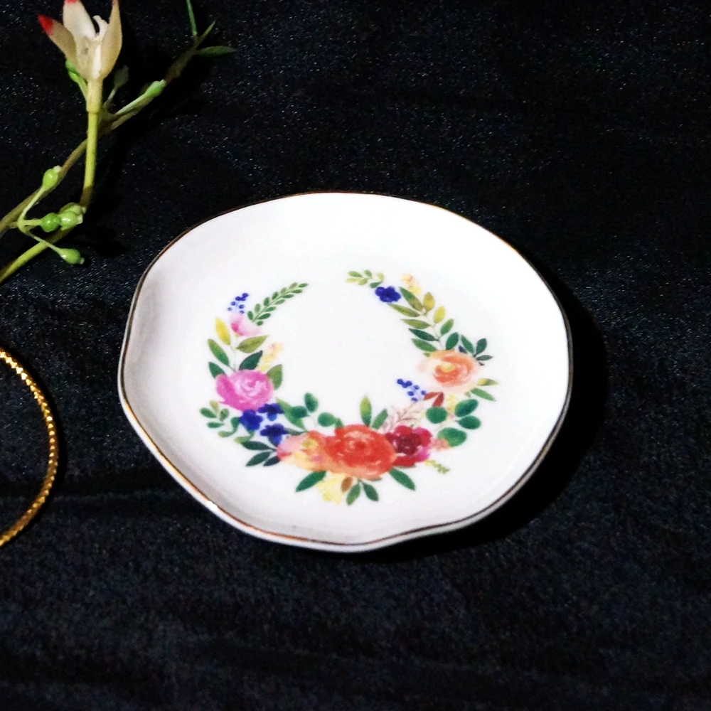 4 Inch Ceramic Lotus Leaf Gold Fashion Jewellery Plate