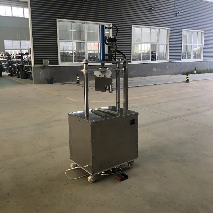 Pig Slaughterhouse Equipment Pig Head Splitting Saw For Pig ...