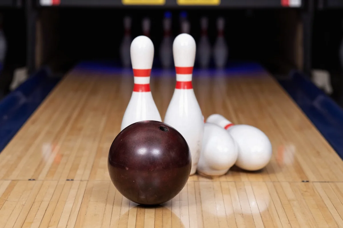 What Is Duckpin Bowling? Rules, History & Differences
