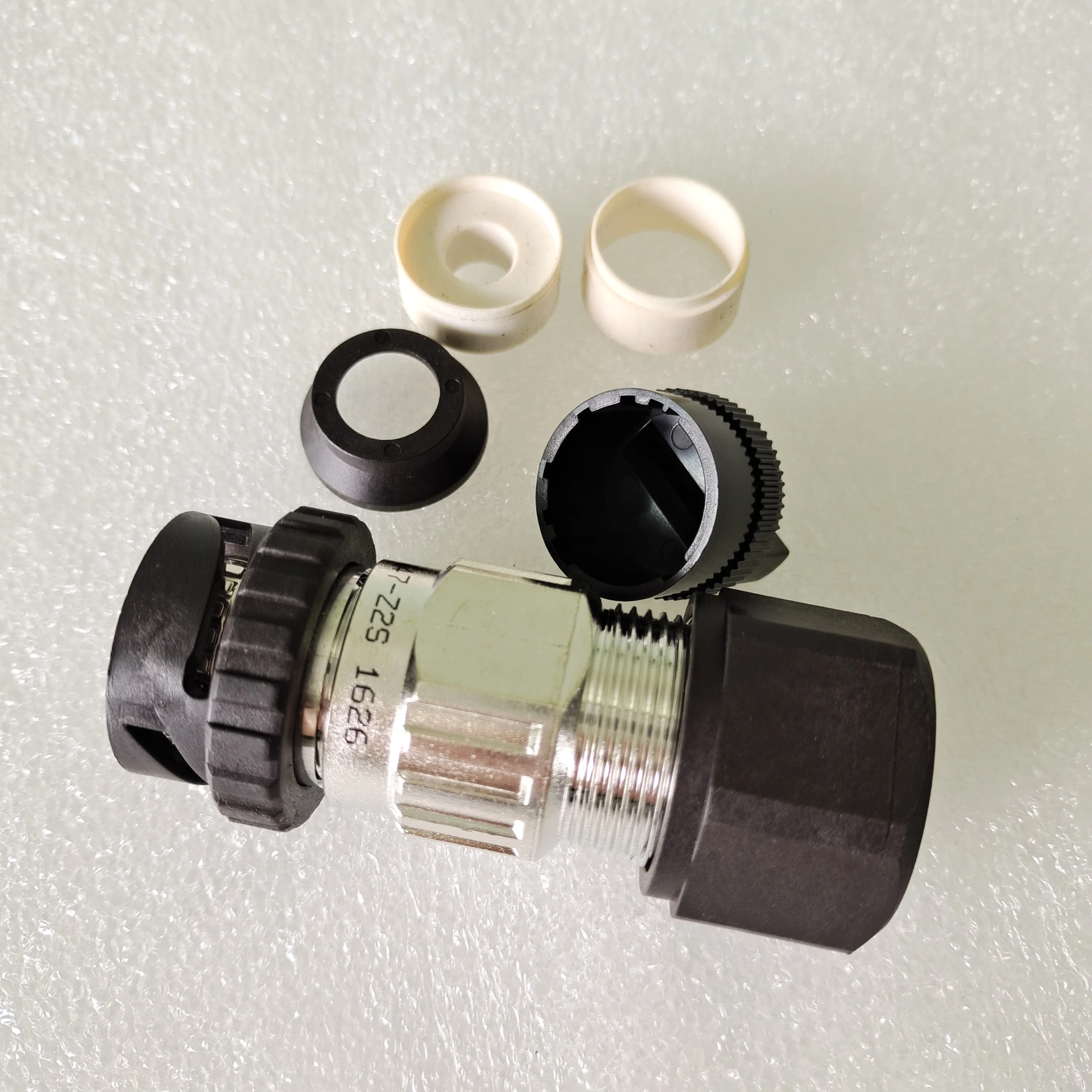 ERICSSON RNT 447 32/02 RRU Plug DC Connector - 6000 Pieces