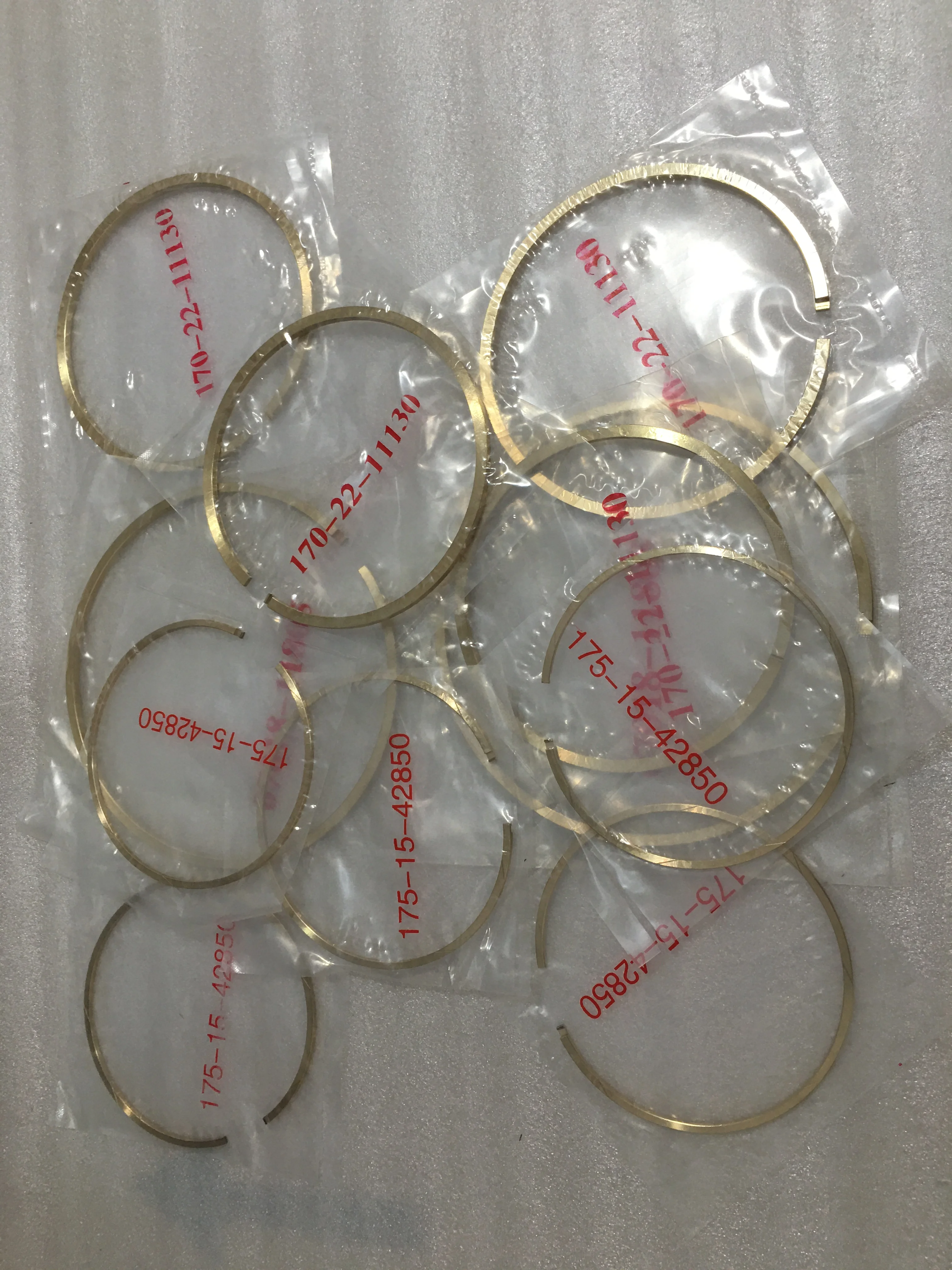 195-15-49240 D85-21推土机备件154-15-49260 195-15-49240 19M-15-19260 144-15 ...