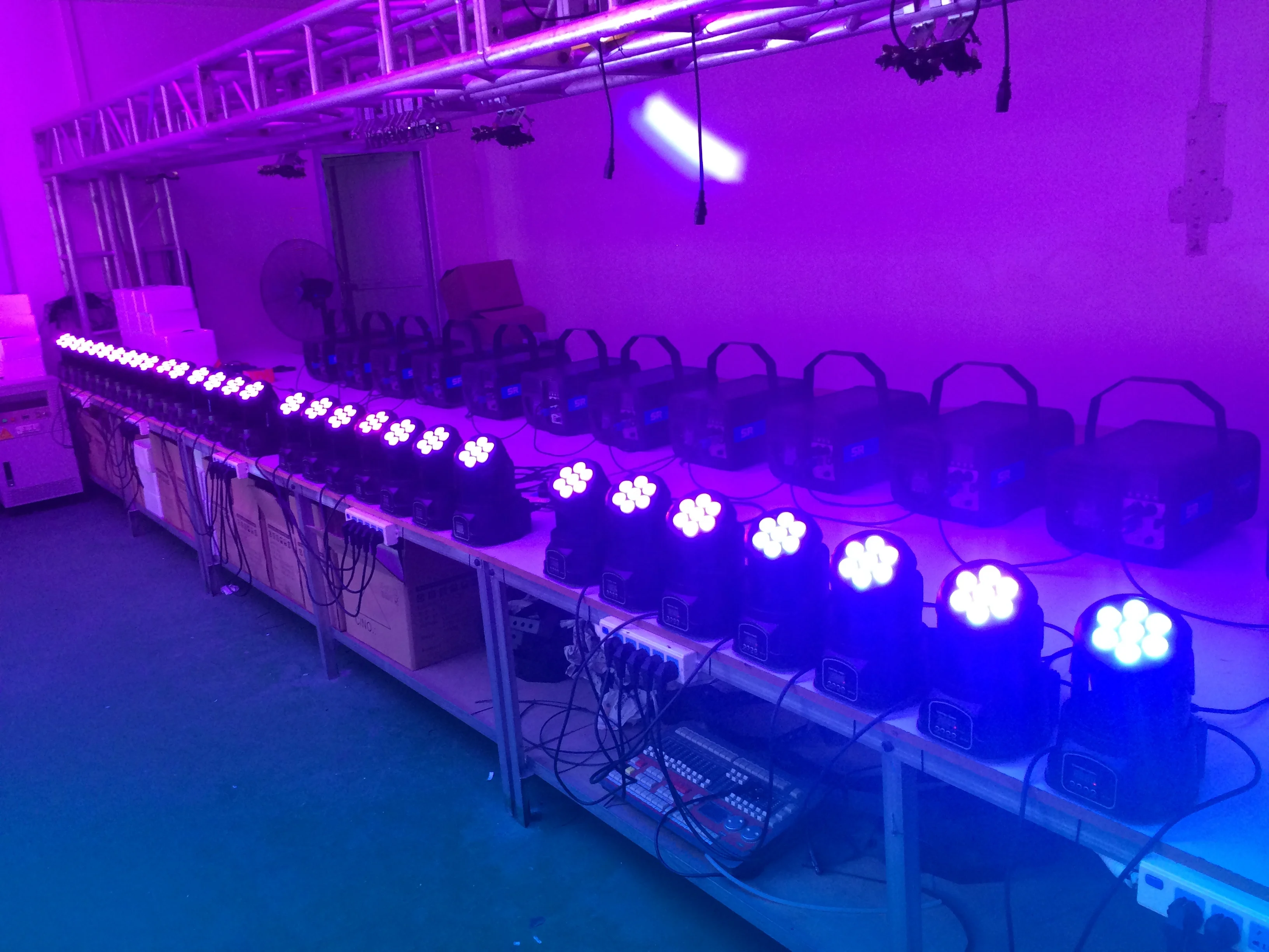 LED Mini Moving Wash 7x10w RGBW 4-in-1 DMX Quad Colour Mix