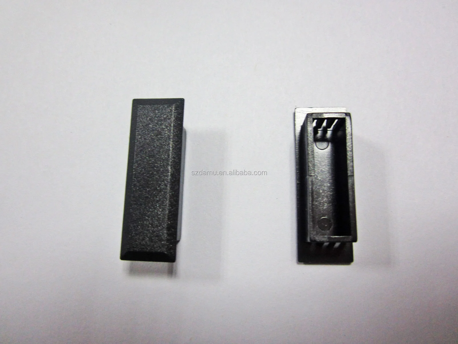 MMS4X00-NS400 Blanking Plugs - Secure Your Fiber Optic Panels