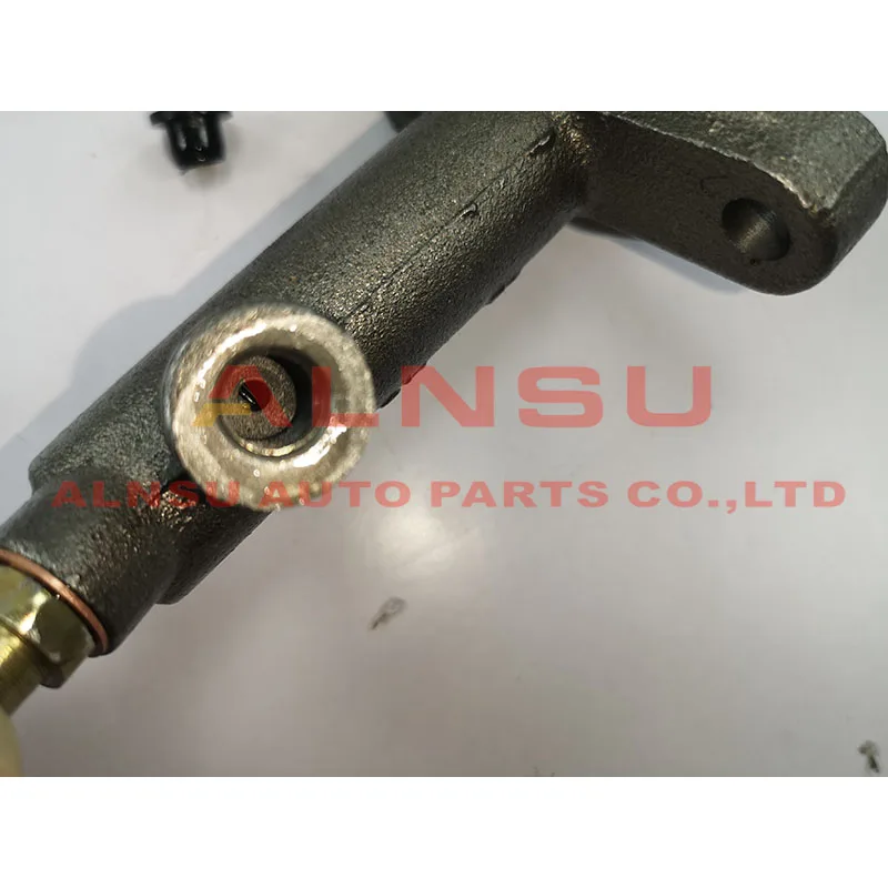 Find the Clutch Master Cylinder for Istana MB100 6612903312 6612903412