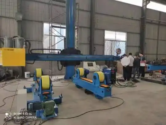 welding column boom.jpg
