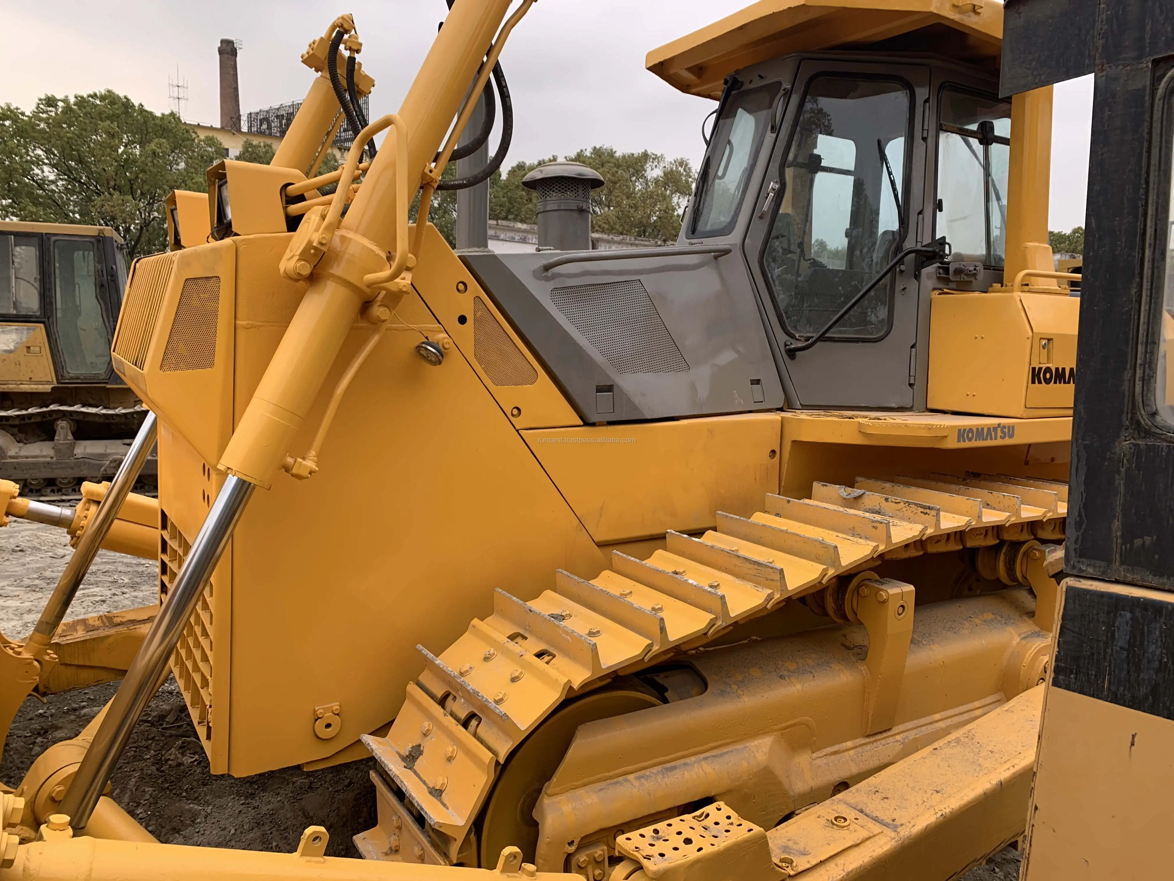Used Komatsu D155ax-5 Bulldozer Komatsu Sa6d104e Engine/single Ripper ...