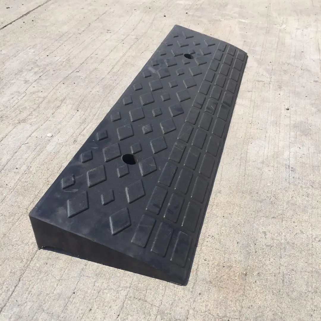 8cm Rubber Kerb Ramp Step Slope for Outdoor and Indoor Rubber Products ...