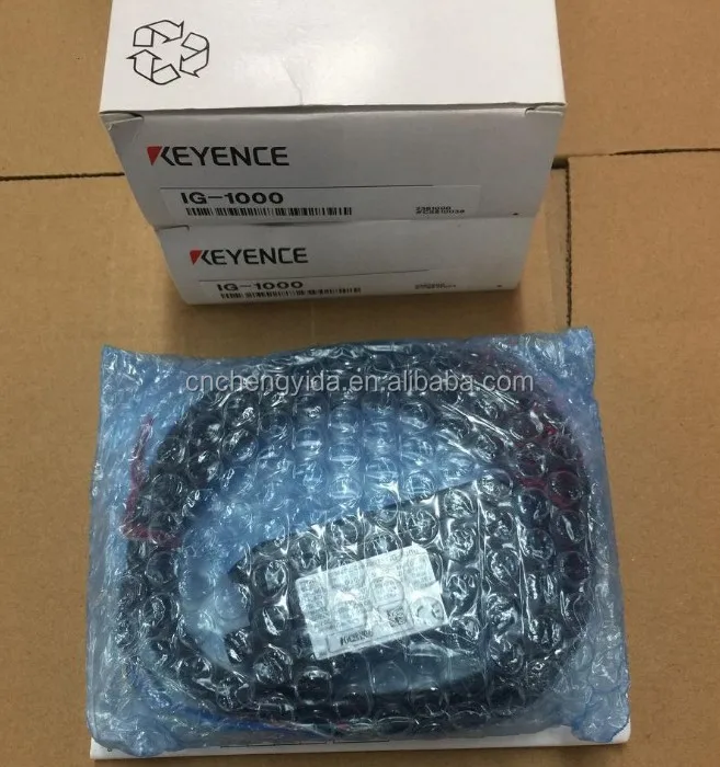 KEYENCE IG-028 CCD Laser Micrometer - Precision & Reliability