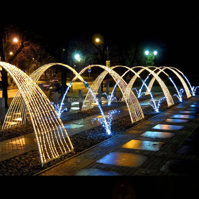Outdoor LED Lighted 3D Ornament Arch for Christmas Display