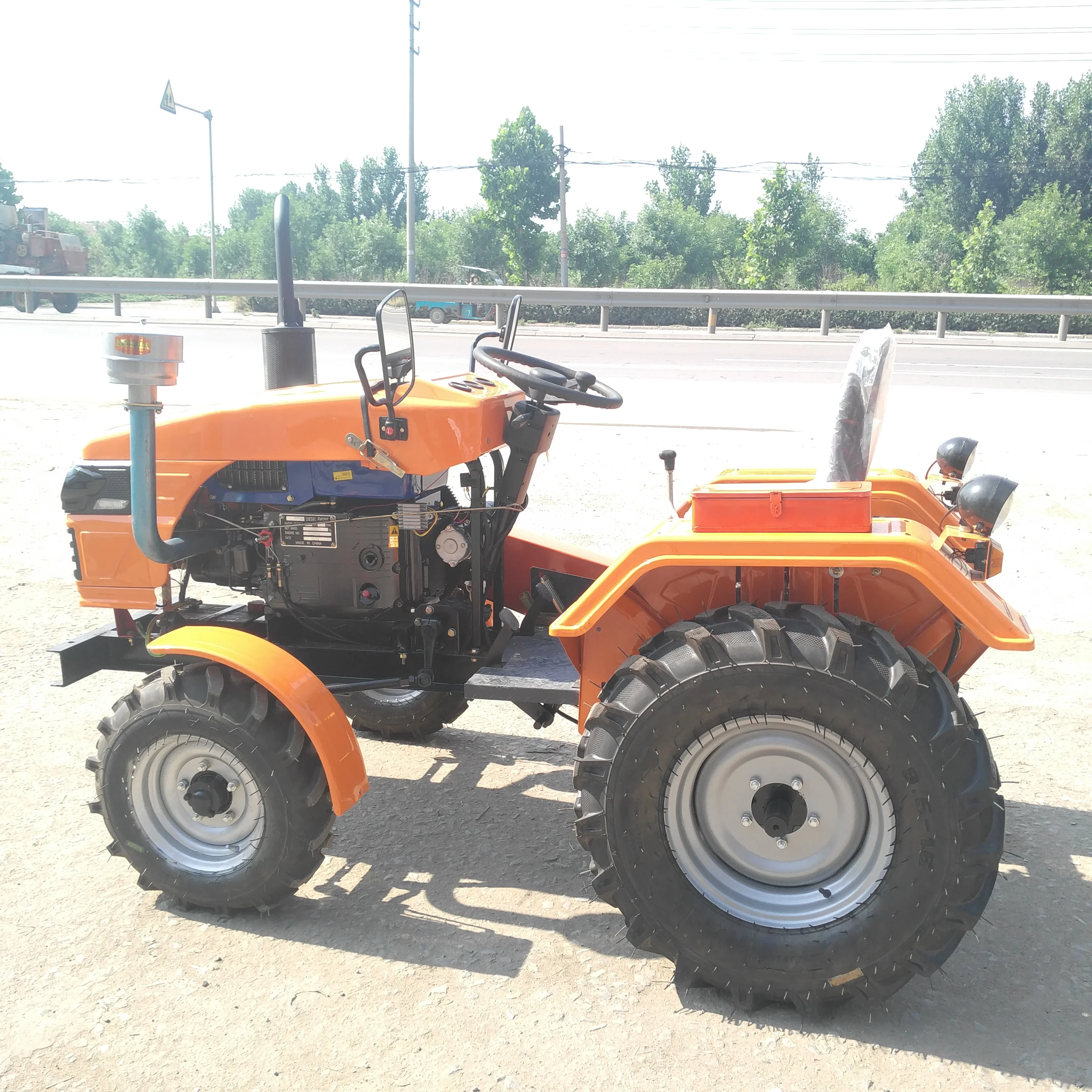 Mini Tracteur Agricole 20hp 2wd Mini Tracteur Avec Prise De Force Et ...