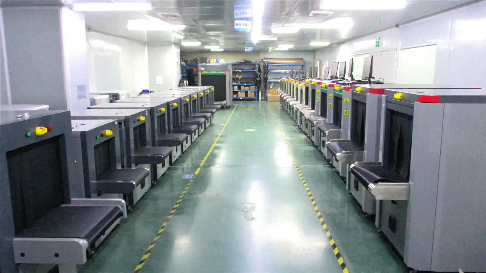 Safeagle SE-B002 X-Ray Baggage Screening Trays for Airports