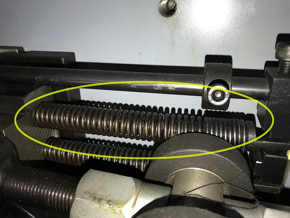 4.5mm Industrial Equipment Spring Coiling Machine German Hook Extension ...