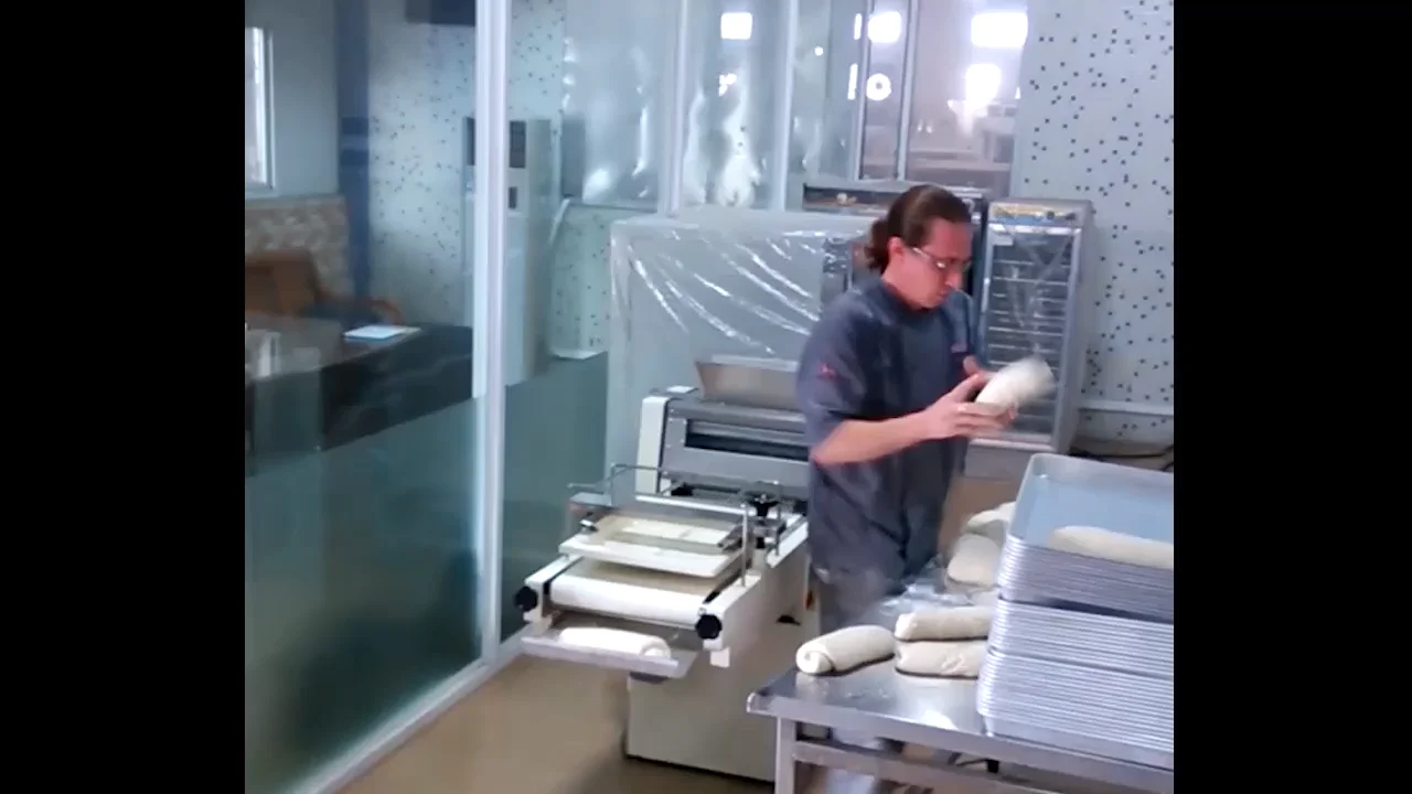 Commercial Bakery A Formadora De Pan Mini Long Loaf Toast Bread Dough ...