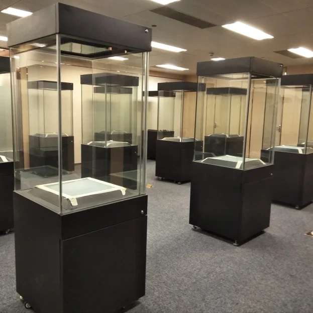 Glass Museum Display Stand Oem Science Museum Equipment Wall Antique ...