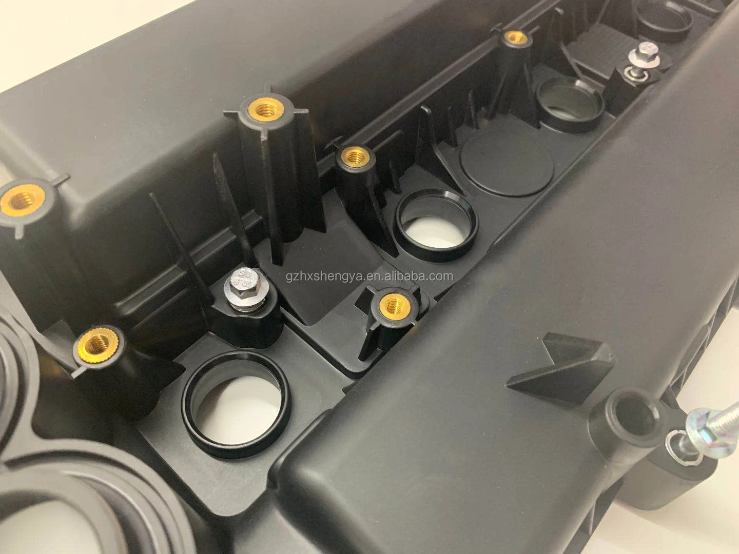 اكتشاف إيفوك 2.0T صمام المحرك غطاء رأس الأسطوانات AG9G-6M293BE 31339159 ...