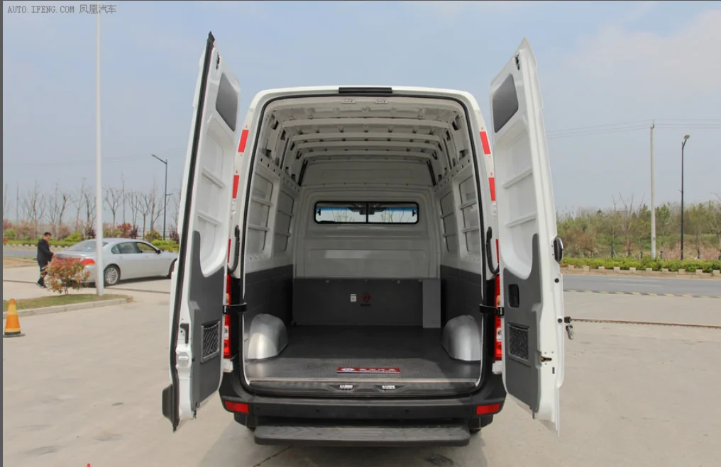 1.5T RHD/LHD Pure Electric Logistics Cargo Van - SK Mini Truck