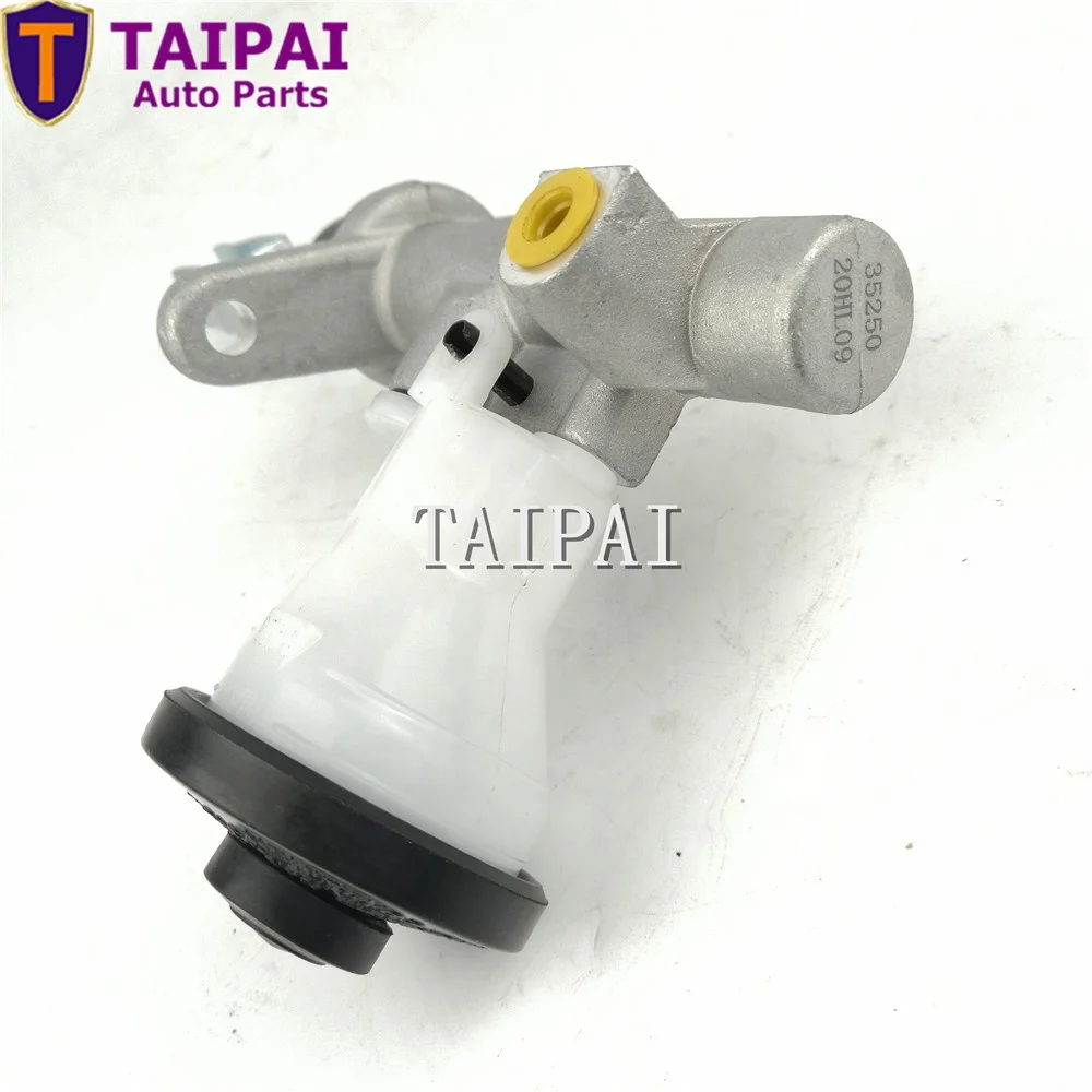 Toyota Hilux Clutch Master Cylinder - Reliable Performance