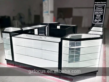 Optimize Your Optical Shop Display with Showcase Equipment