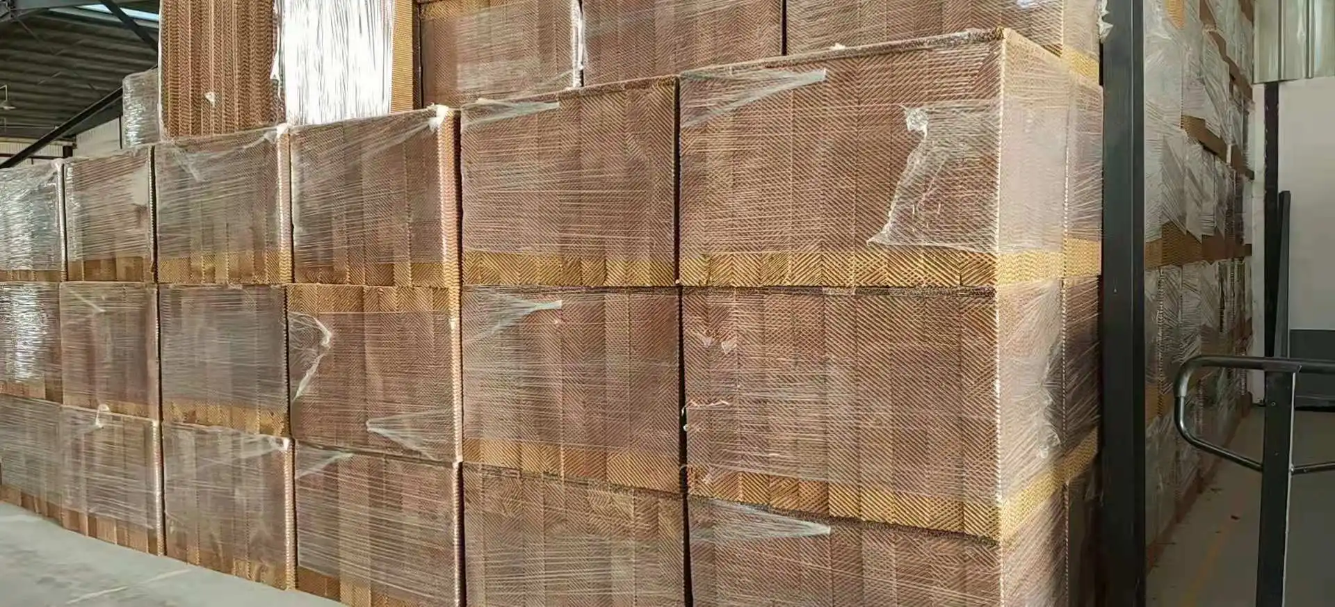 Buy Brown Cellulose Water Cooling Pad for Greenhouse & Poultry Farm ...