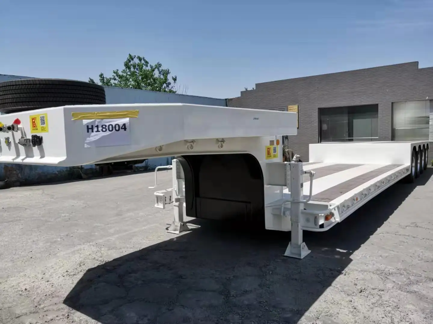 Heavy Duty100 Ton Low Bed Trailer Chassis For Japan With Greater ...