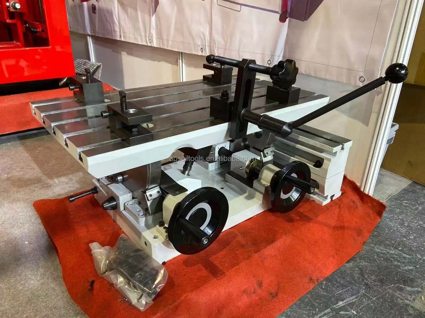 Dual Axis Leveling Milling Table for Cylinder Head YWJ7540