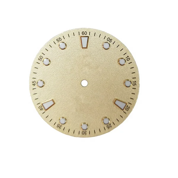 Embossed Texture Dial with Raised Hour Markers for SKX007