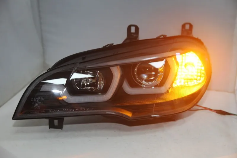 LED Headlight Assembly for BMW X5 E70 - Cool White Lights