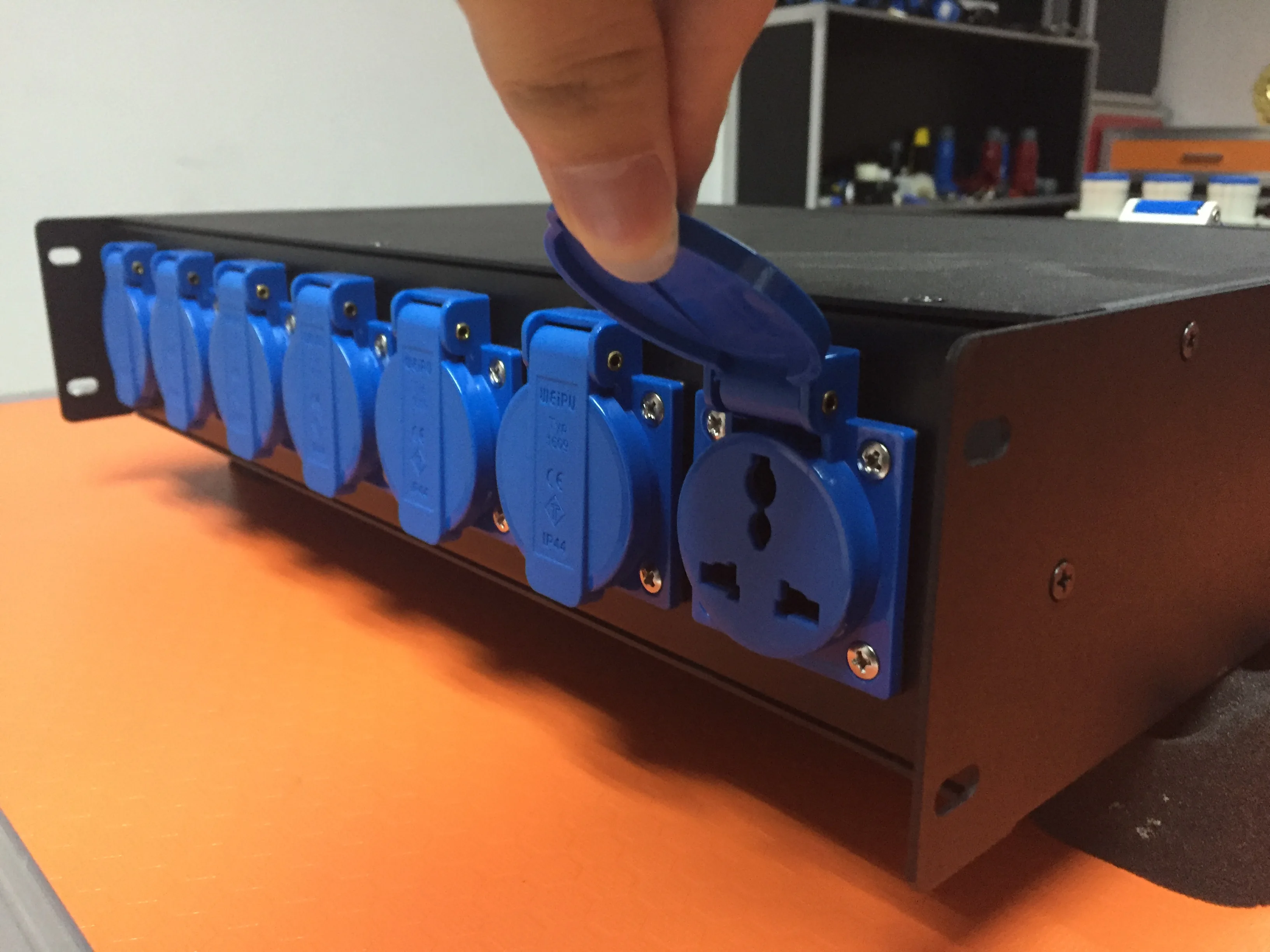 19 Inch 2u Rack Mount Power Distribution Metal Box With Voltmeter - Buy ...