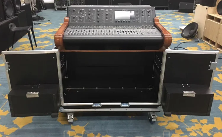 KKMARK Flip Flight Case for Midas M32 Mixer - Durable & Customizable