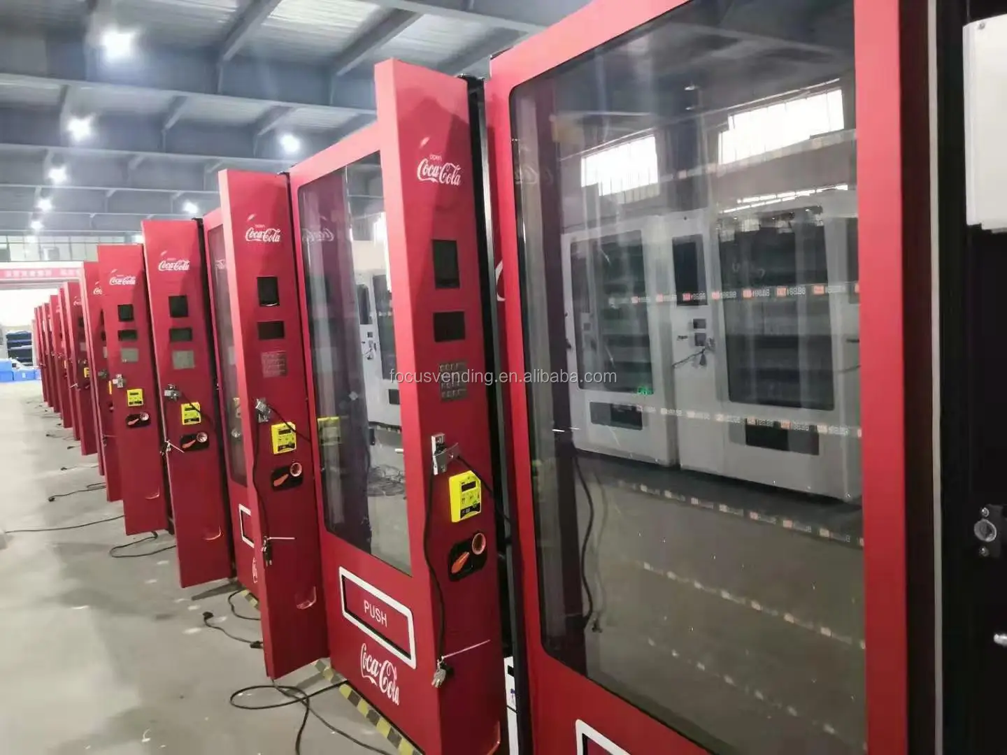 Bakery Vending Machine for Cakes & Snacks - Customizable ODM