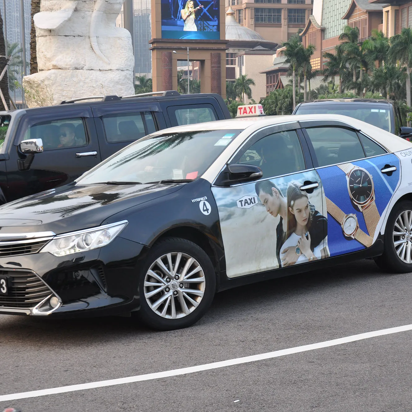 Sunscreen and Waterproof HD Shuttle Bus Window Sticker