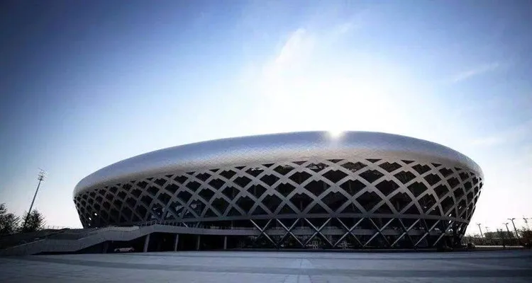 Prefabricated Modern Steel Truss Stadium Center For Football Match ...