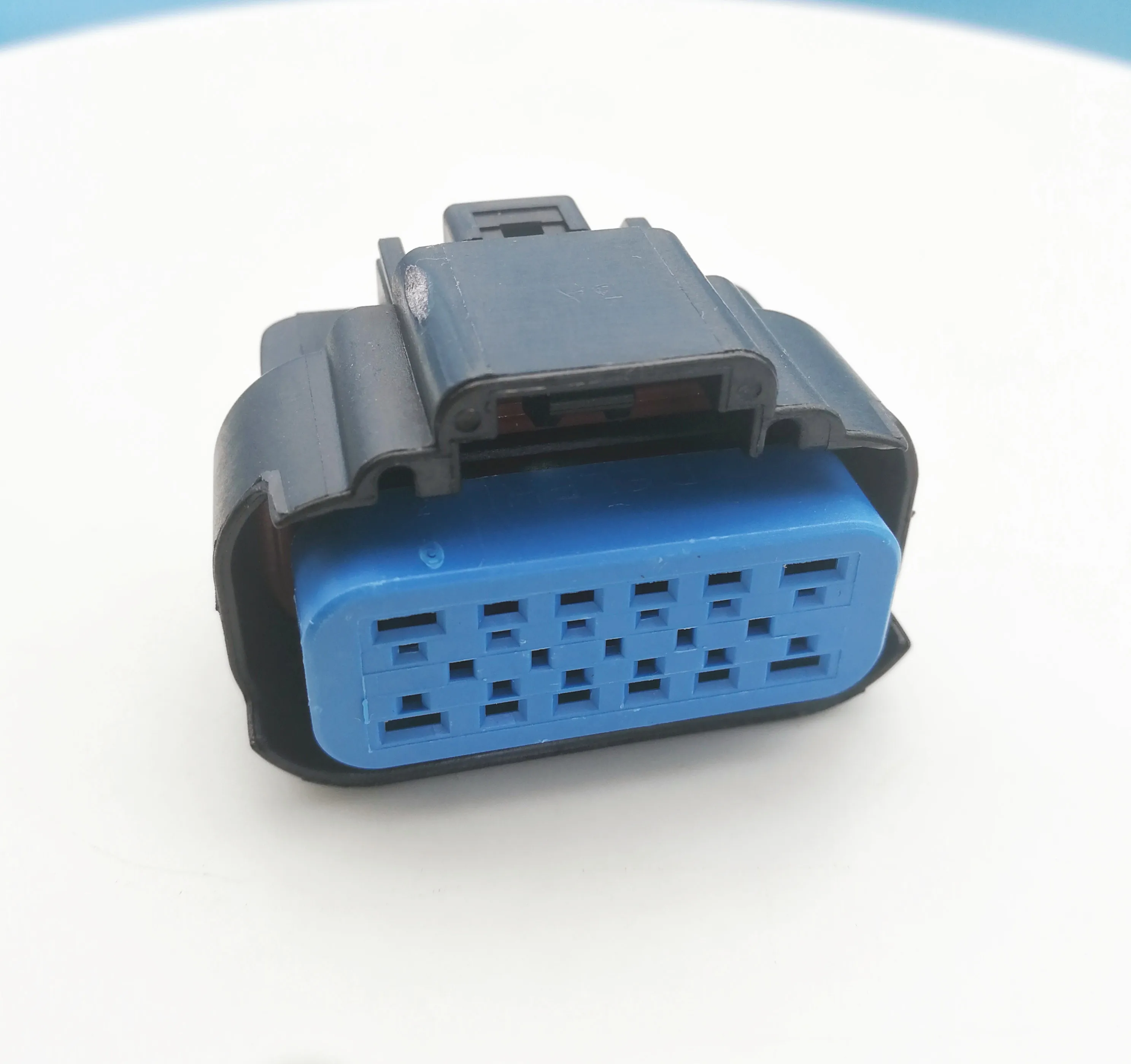 GM Delphi 12 Pin Sealed Auto Connector 15326939 - Reliable