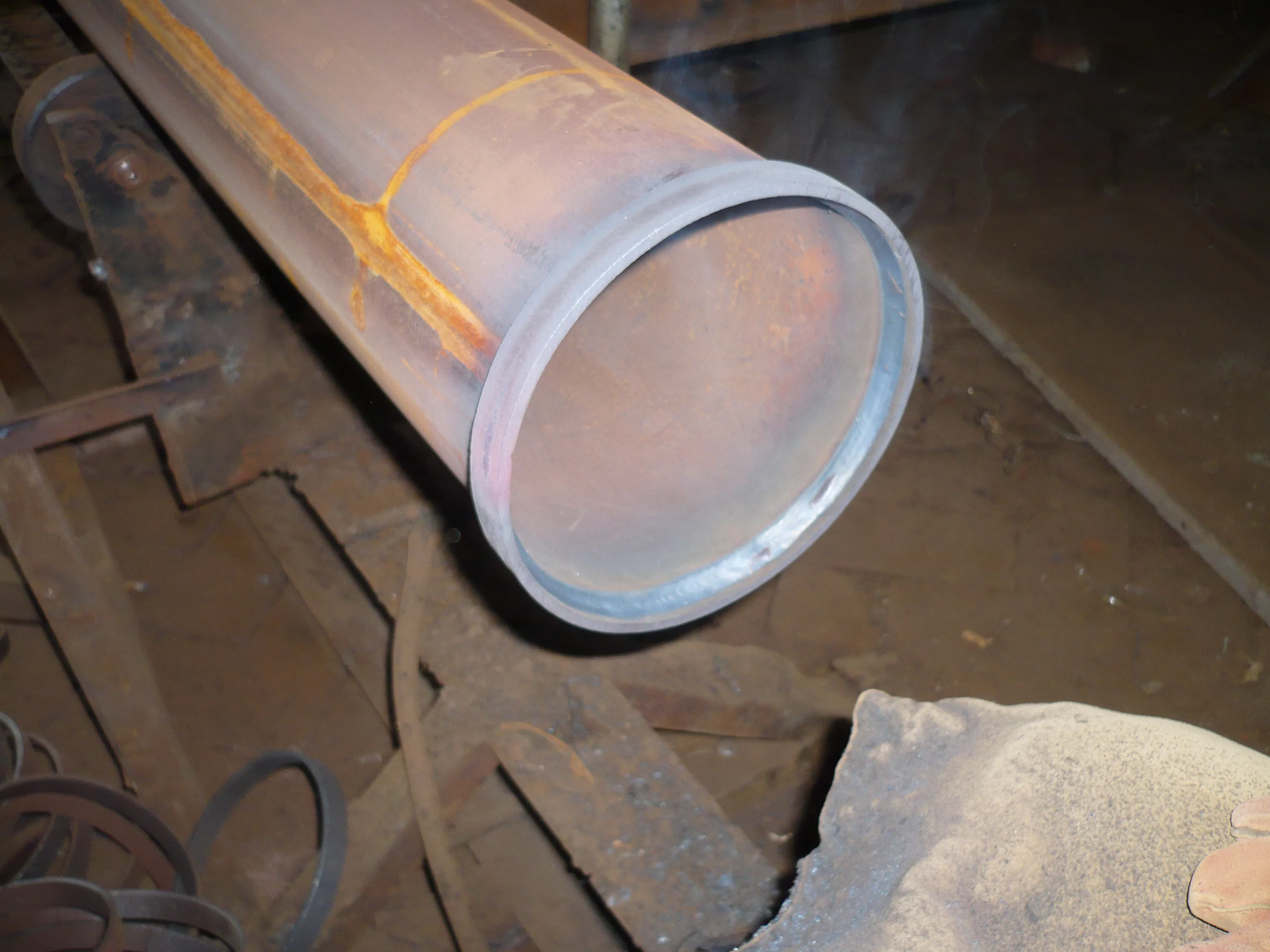 Groove Galvanized Steel Pipe - Ideal for Greenhouse Construction