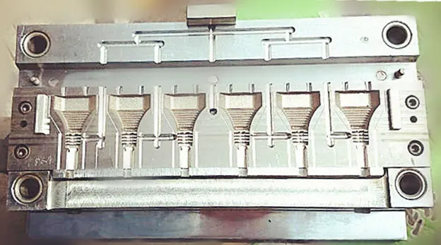 Customizable Power Line Moulds - Reliable European Plugs