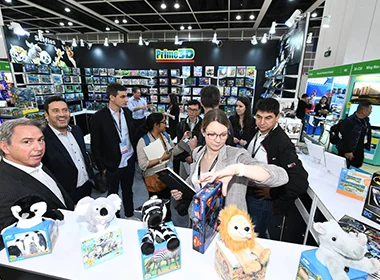 Exhibition in 2019 Exhibition in 2023 Our R&D team Aonux Sales ...