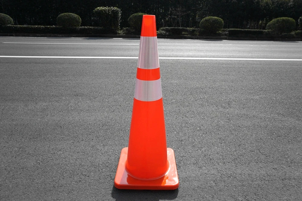 New Road Work Cones 90Cm Safety Sign Pe Traffic Cone Reflective Tape ...