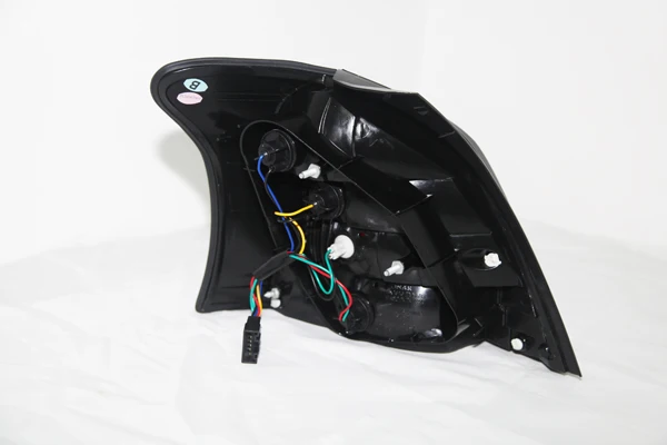 LED Taillight Assembly for TOYOTA YARIS 06-UP Year Back Rear Lamp