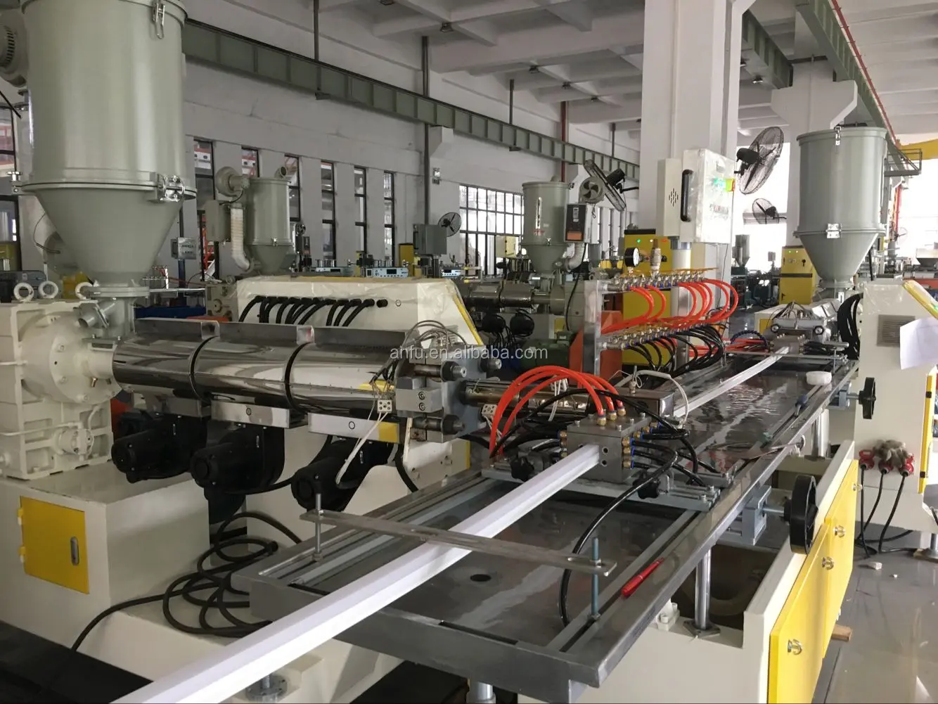 YAOAN--- PC Led Tube Light Extrusion Machine , Led Tube Light ...