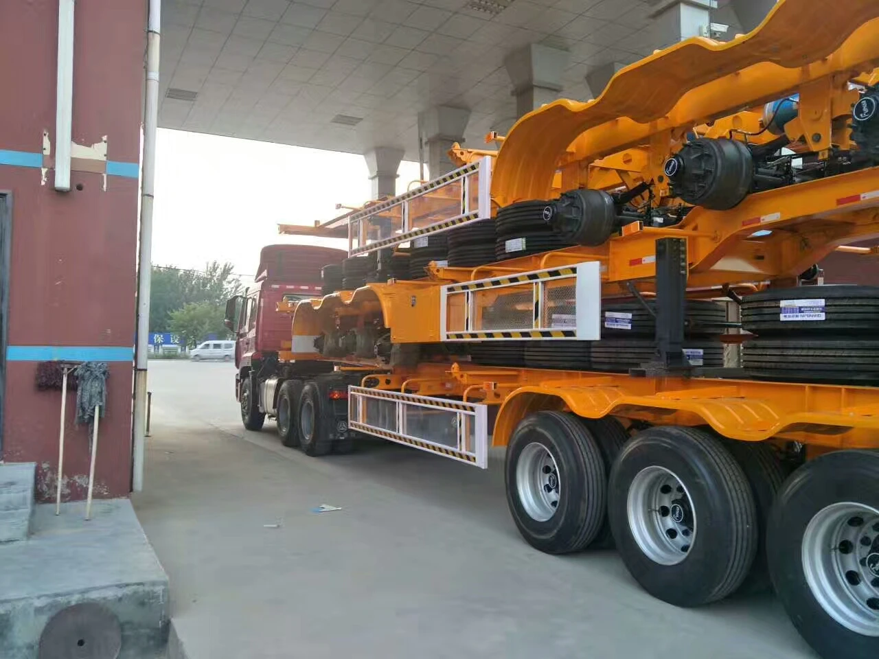 Container Semi Trailer For Live Fish Transport Container Transportation ...