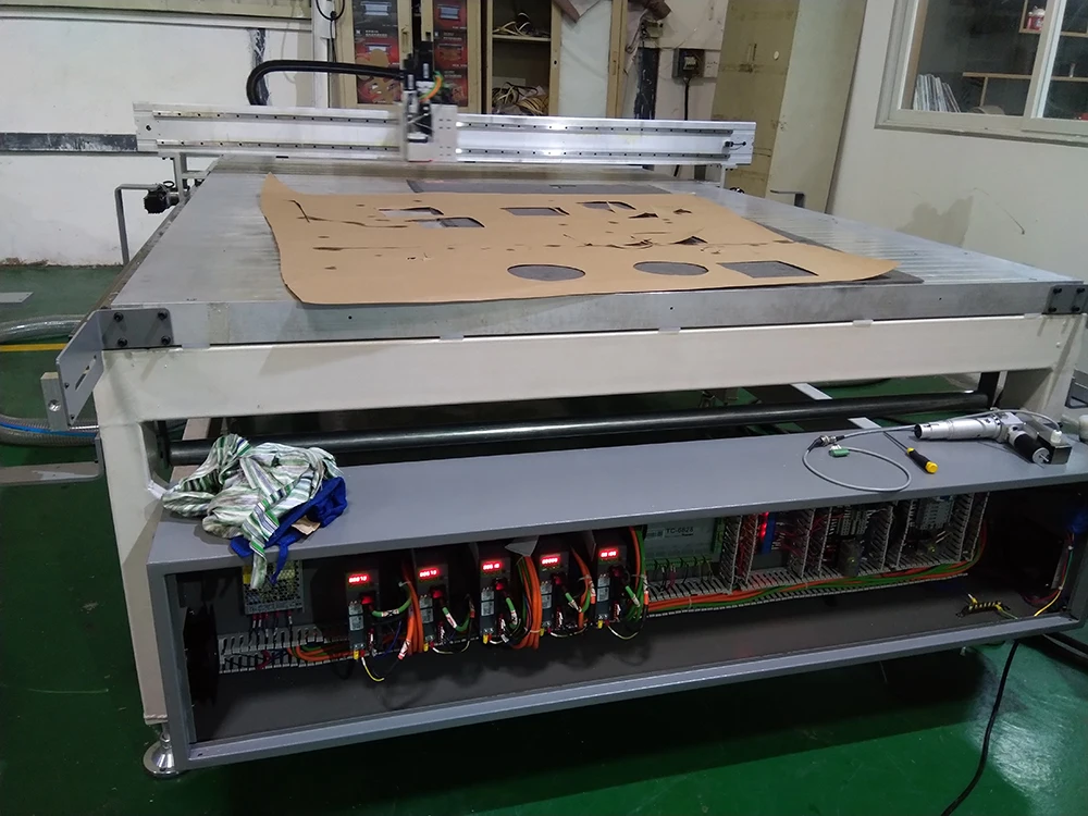 Trocen TC-6828 - High Efficiency Oscillating Knife Control