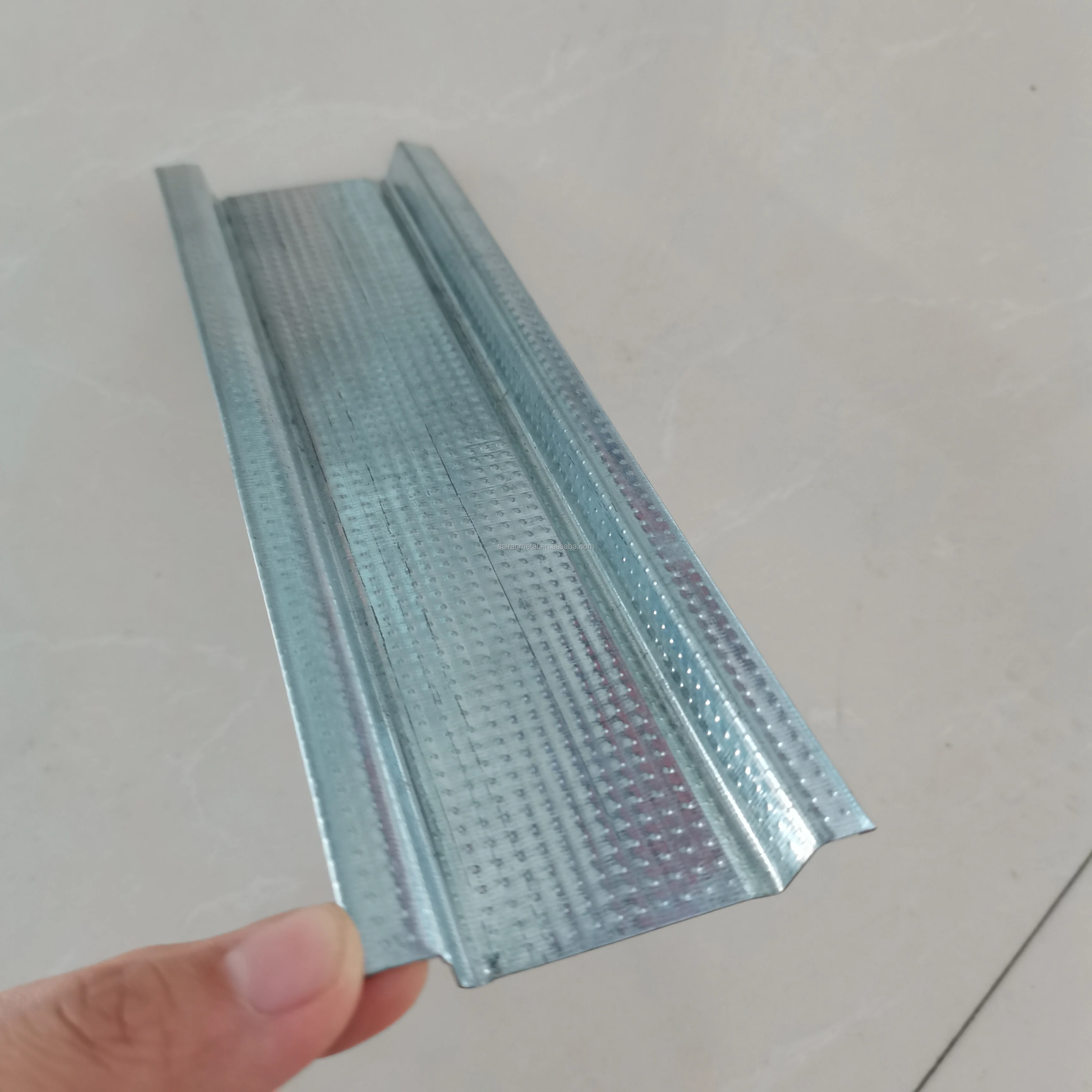 Galvanized Steel Profile Perfiles C Montantes 38mm Solera Angulo ...