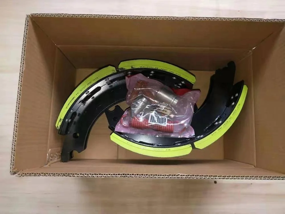 American Truck Parts - Rockwell Axle Brake Shoes Kit