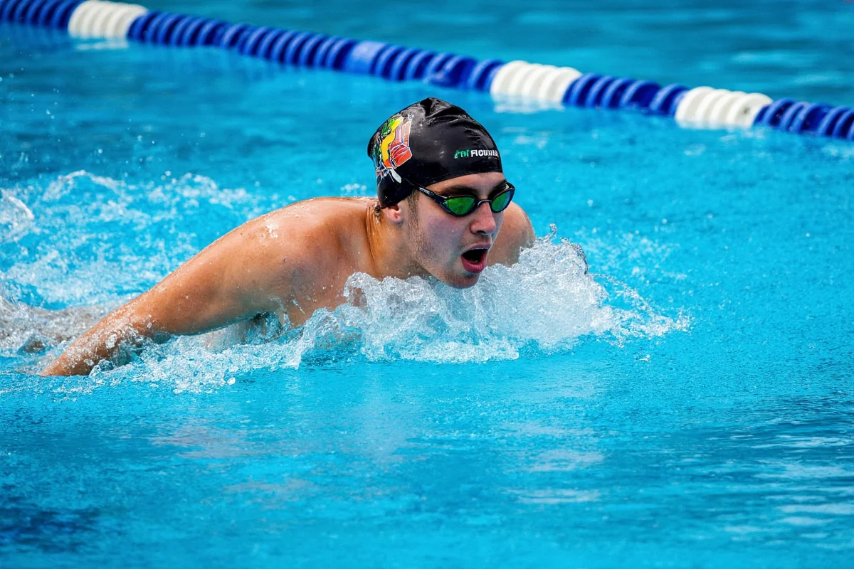 What Is Freestyle Swimming? Definition & Techniques