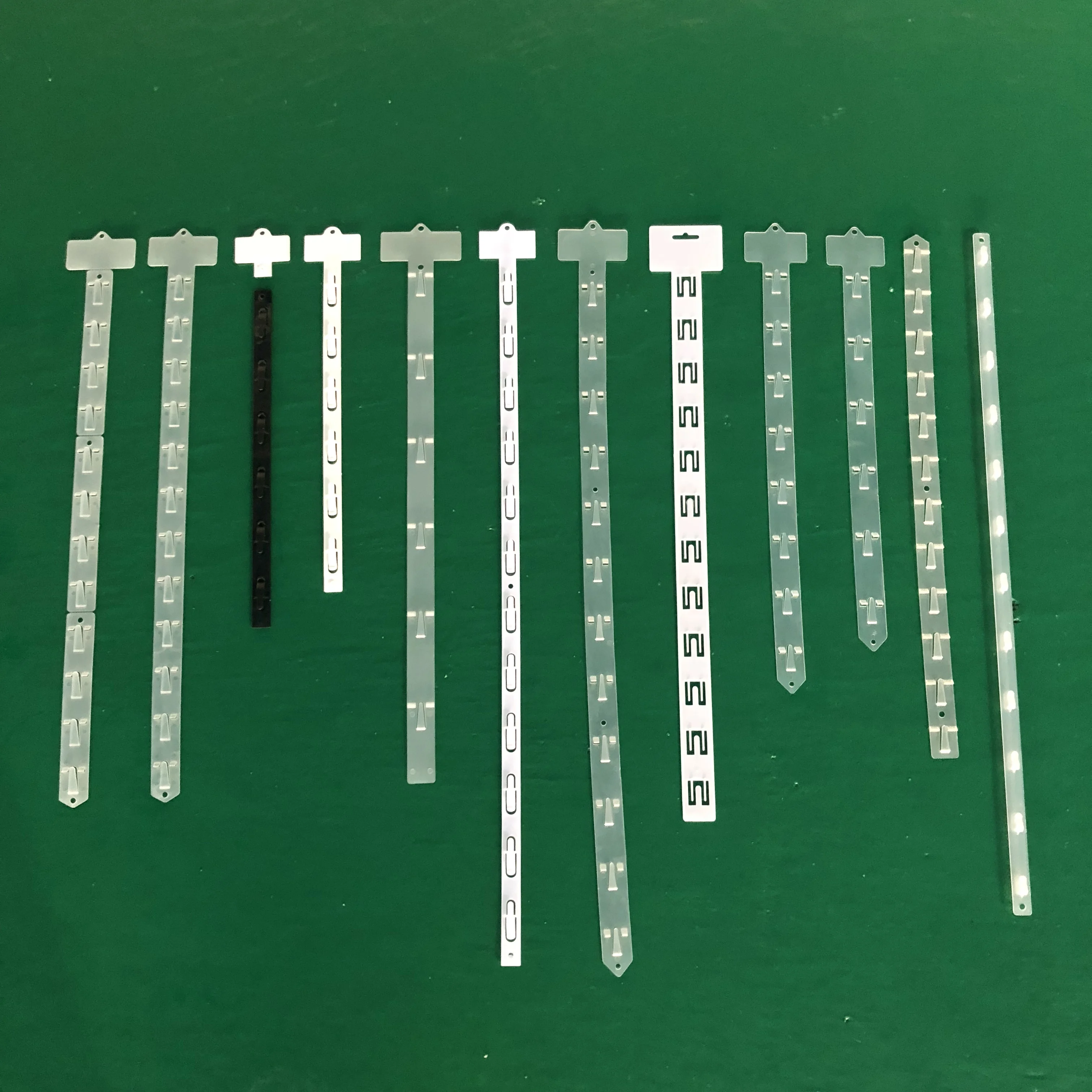 Supermarket Pp Merchandising Display Clip Strip For 4/6/8/10/12 Hooks ...