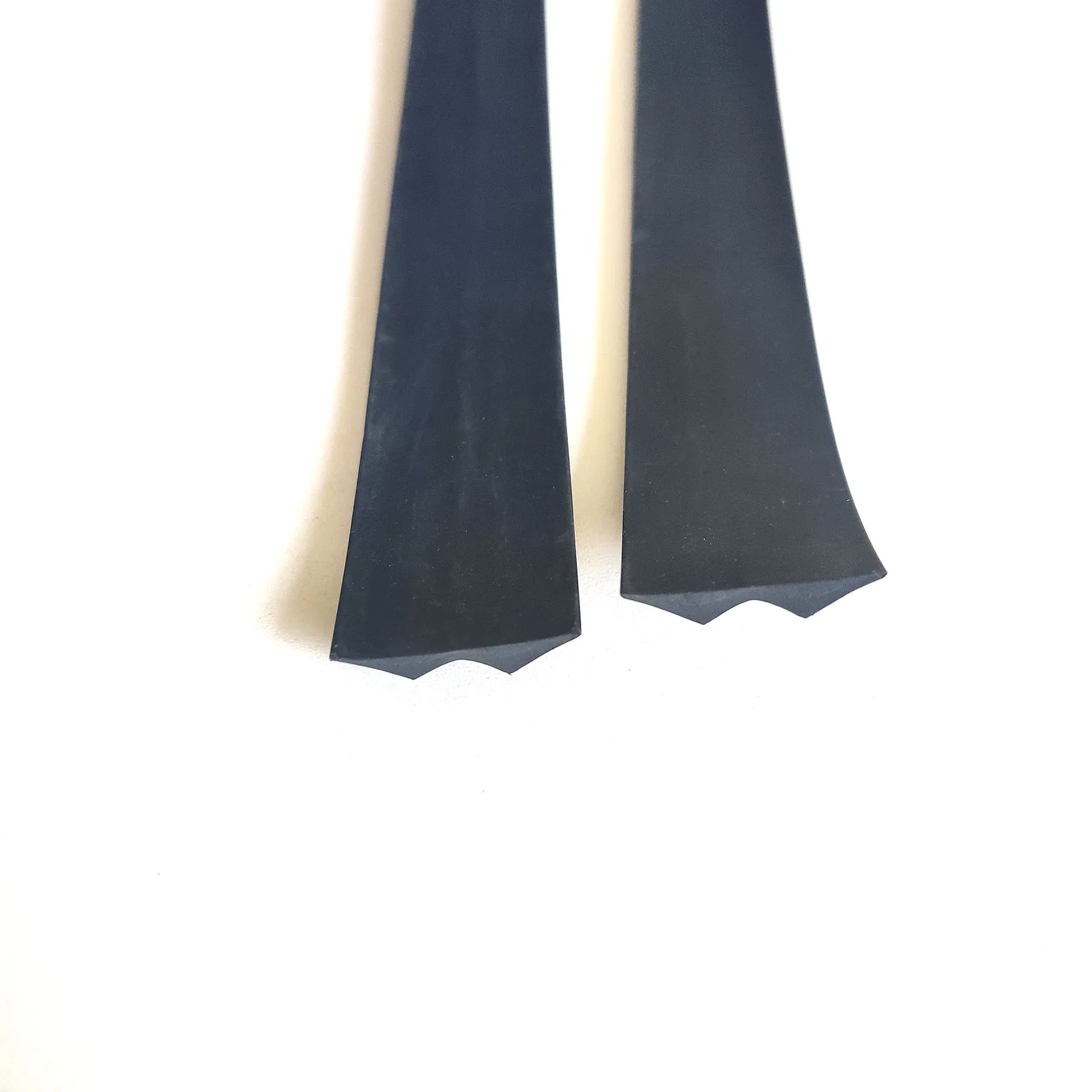 100mm Vinyl Feather Edge Skirting Board - Flexible PVC Sit-on Cove ...
