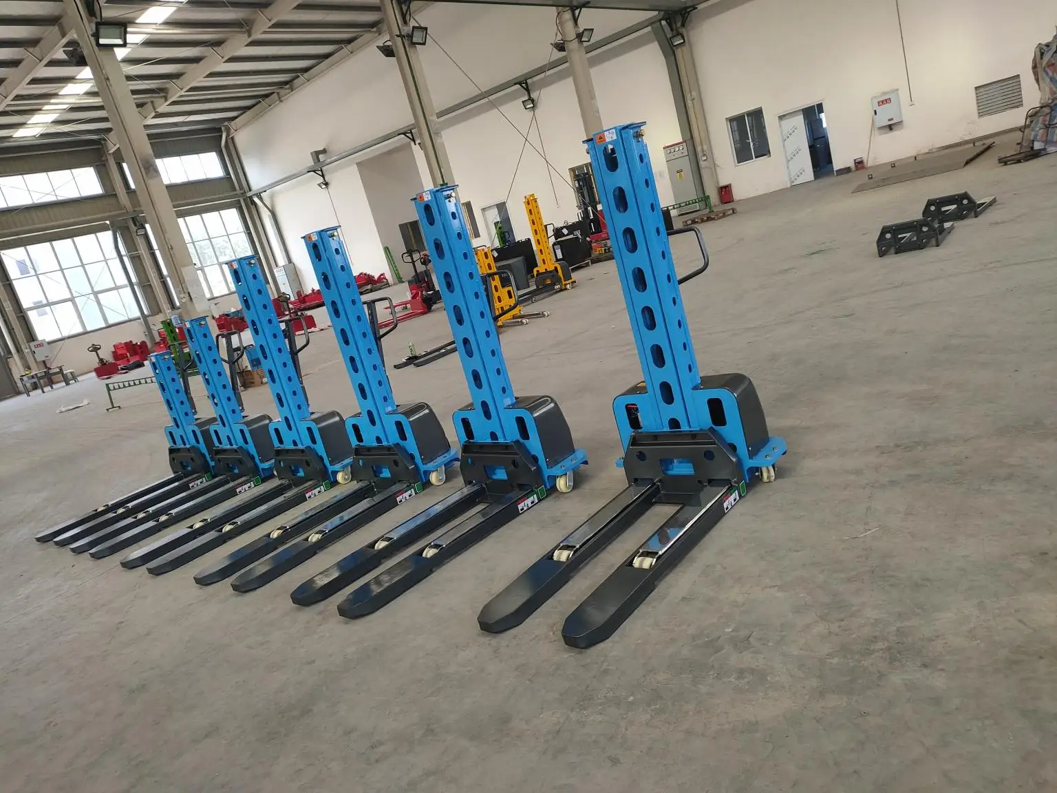 Walkie Portable 500/1000kgs Self Lifting Freight Pallet Loader Electric ...